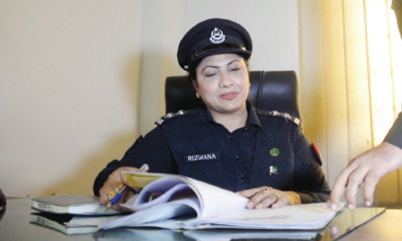 First female SHO in Peshawar assumes charge - Pakistan - DAWN.COM