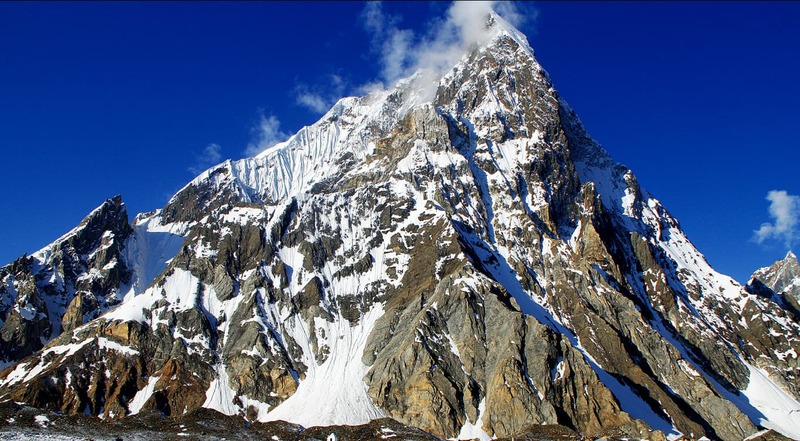 Summer's here: Five once-in-a-lifetime treks up north - Pakistan - DAWN.COM