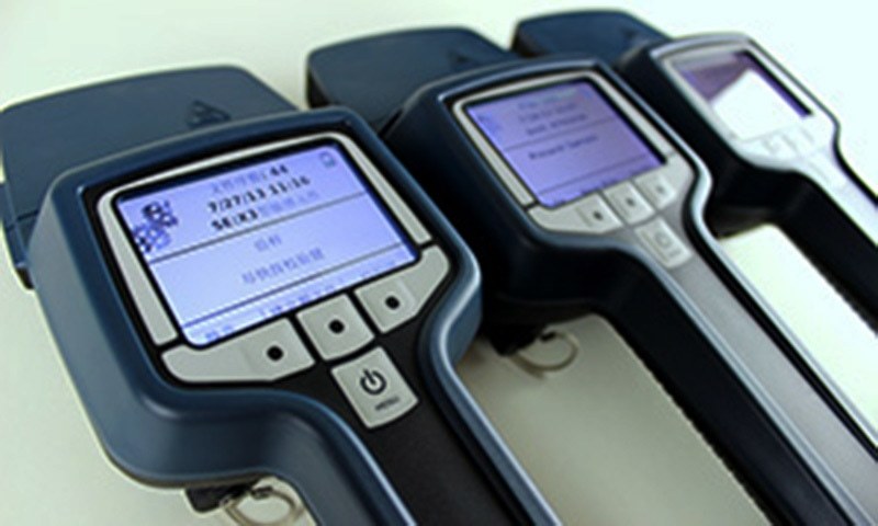 US hands over 50 'world class' explosive detectors to Pakistan Army ...