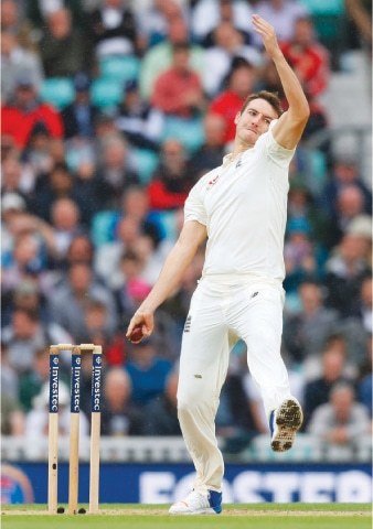 Debutant Roland-Jones enjoys pretty special day - Newspaper - DAWN.COM