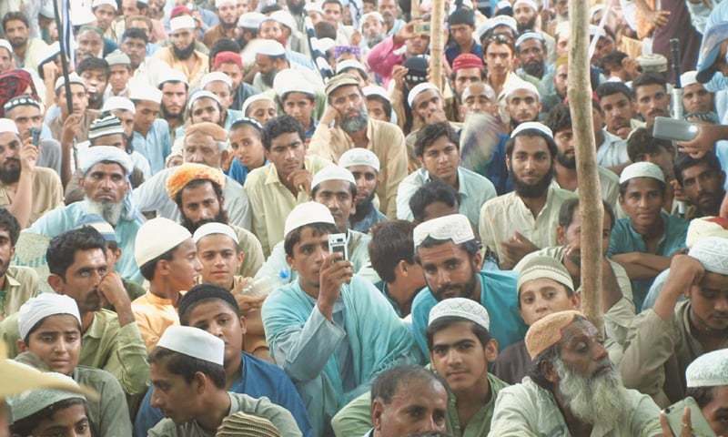 JUI-F holds protest against prolonged loadshedding - Newspaper - DAWN.COM
