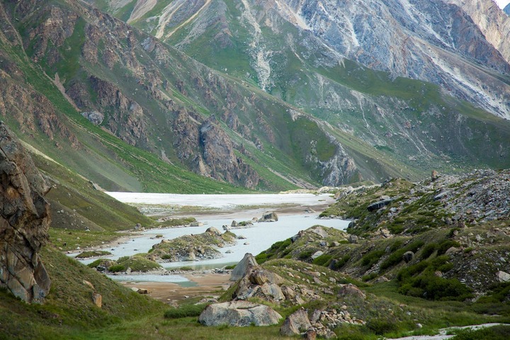 How my trek to Snow Lake made me one of the few to witness its beauty ...