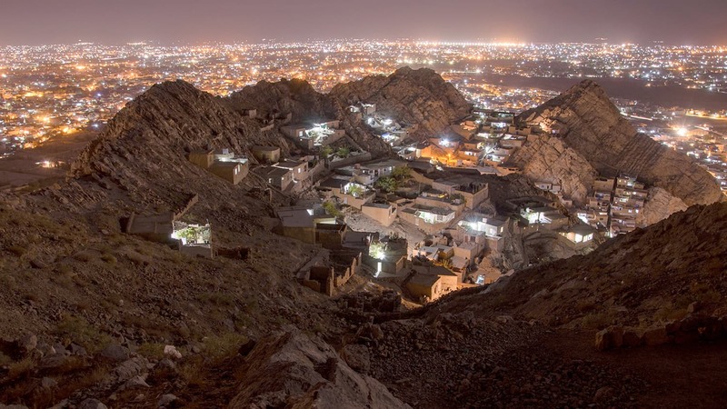 The graveyard where the Hazaras of Quetta celebrate life - DAWN.COM