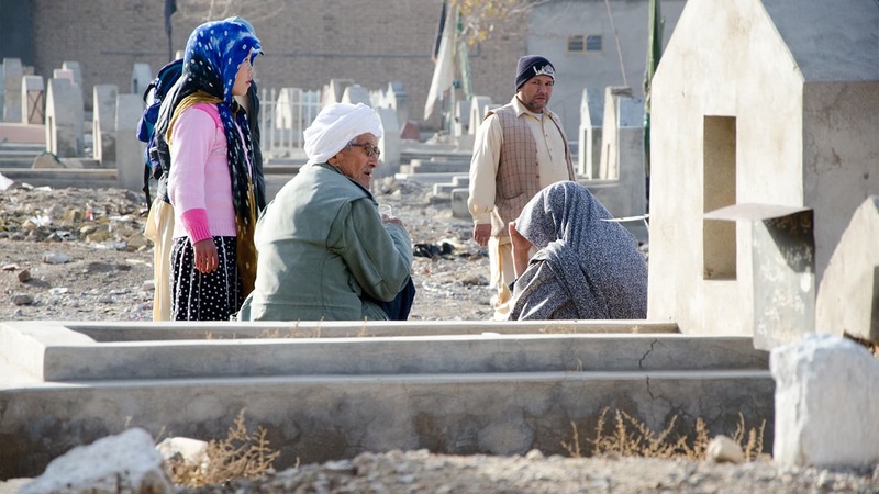 The graveyard where the Hazaras of Quetta celebrate life - DAWN.COM