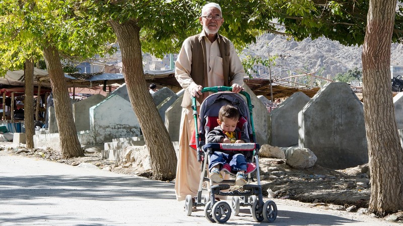 The graveyard where the Hazaras of Quetta celebrate life - DAWN.COM