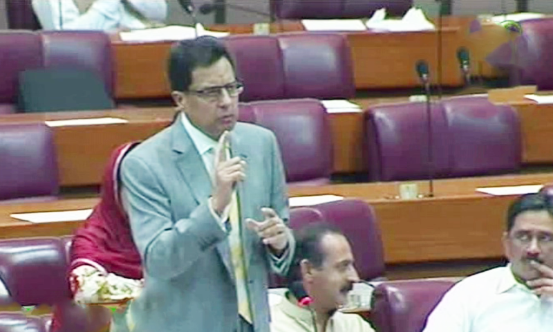 PML-N's Capt Safdar lashes out against Ahmadis, faces backlash on ...