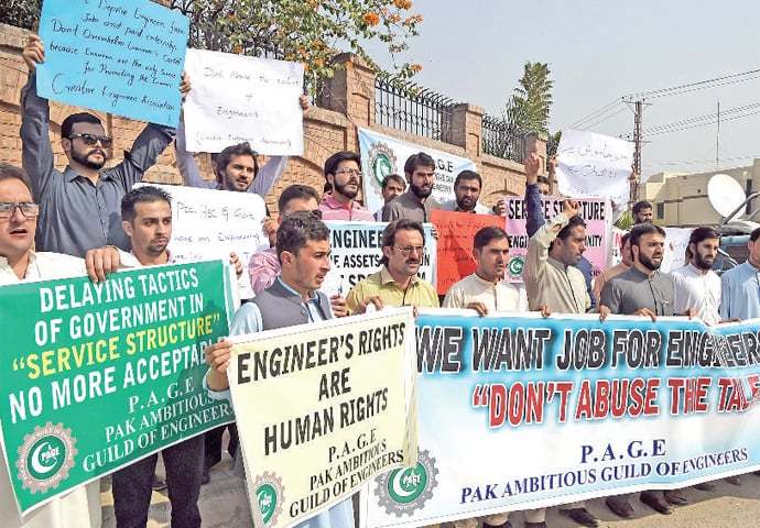 Jobless engineers protest govt apathy - Newspaper - DAWN.COM