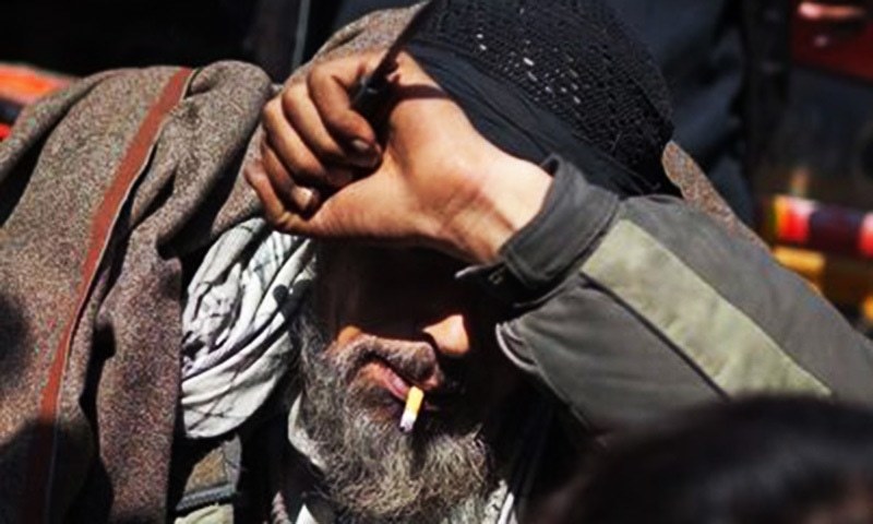 Police pick up 70 addicts during anti-narcotics crackdown in Quetta ...