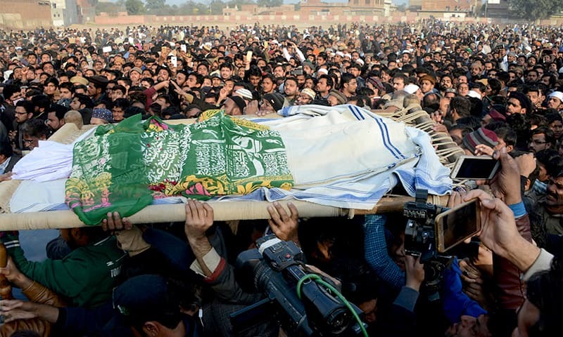 Zainab murder case: Punjab police chief submits report to Supreme Court ...