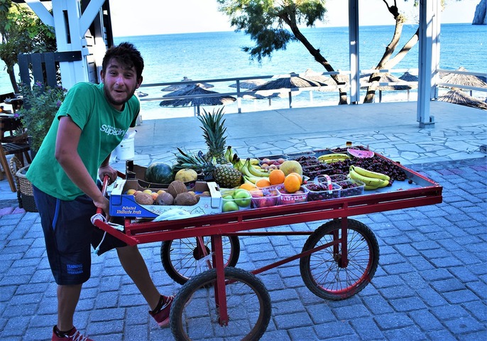 Whilst holidaying in Greece, I could see Pakistan in the little ...