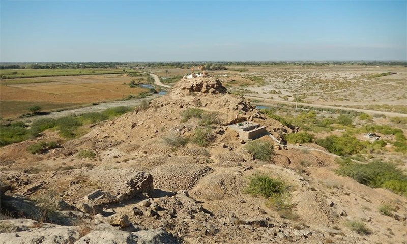 سندھ کی قدیم درگاہ اور سکندراعظم کا جزیرہ - Opinions - Dawn News Urdu