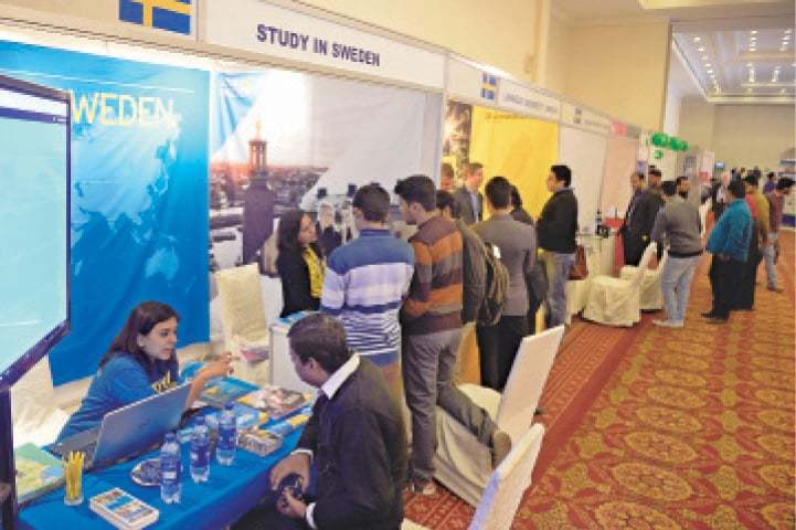 Dawn Education Expo begins - Newspaper - DAWN.COM