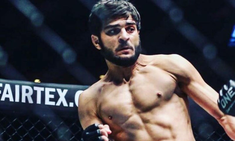 Ahmed Mujtaba gets submitted, loses for a second time in three fights ...