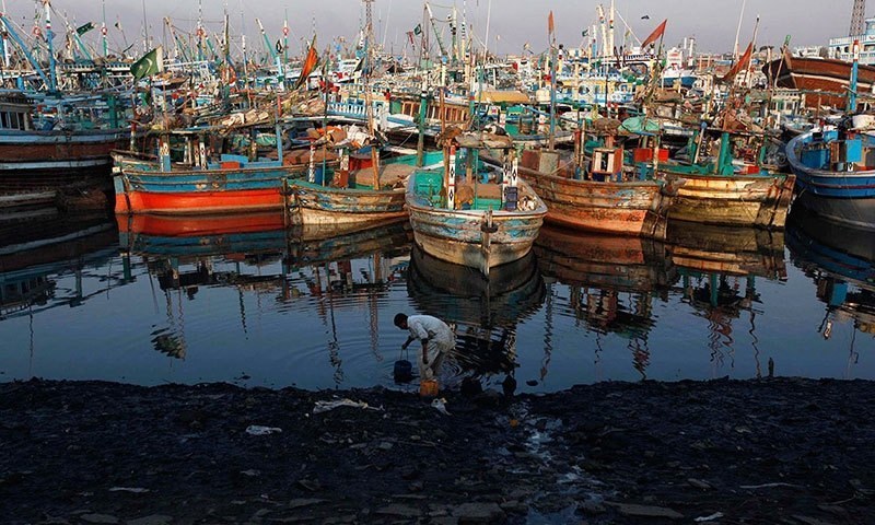 Section 144 imposed at Karachi Fish Harbour - Pakistan - DAWN.COM