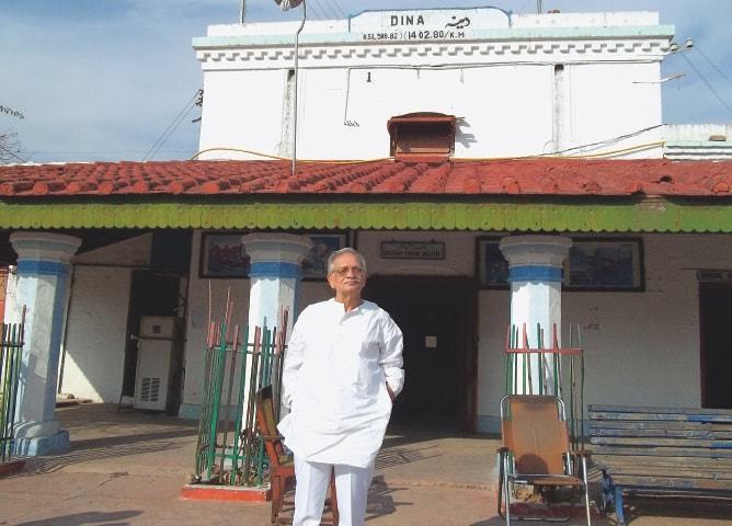 INTERVIEW: ‘MY FIRST LOVE IS LITERATURE’ — GULZAR - Newspaper - DAWN.COM