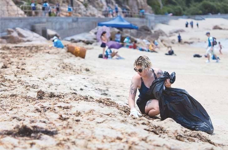Massive beach clean-up for Hong Kong’s sea turtles - World - DAWN.COM