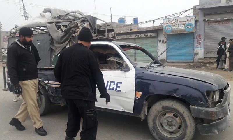 Policeman martyred as security vehicle comes under gun attack in Quetta ...