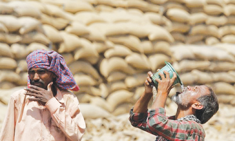 Supreme Court takes notice of water scarcity across country - Pakistan ...