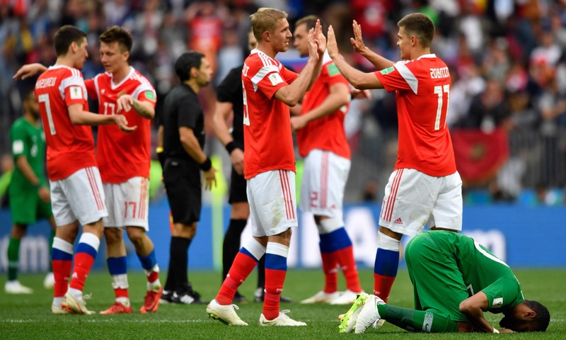 Putin and Russia get their first win at World Cup - Sport - DAWN.COM