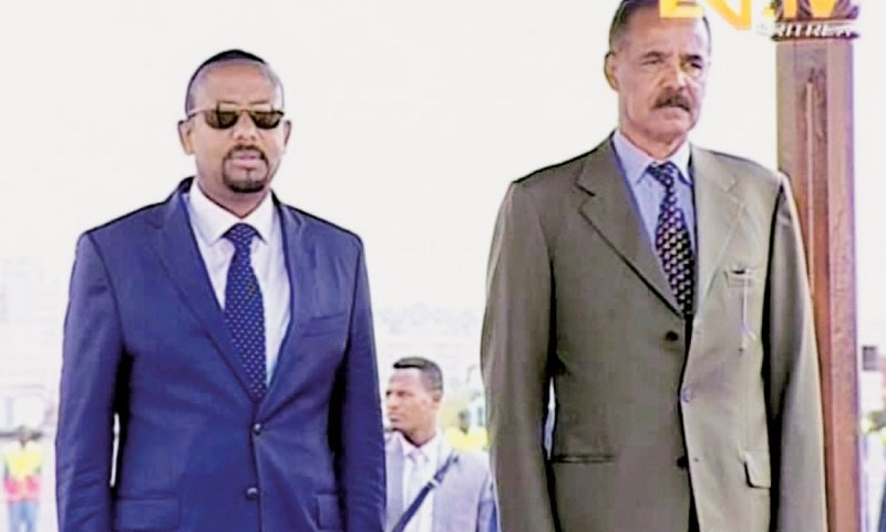 Ethiopian and Eritrean leaders hold historic meeting - Newspaper - DAWN.COM