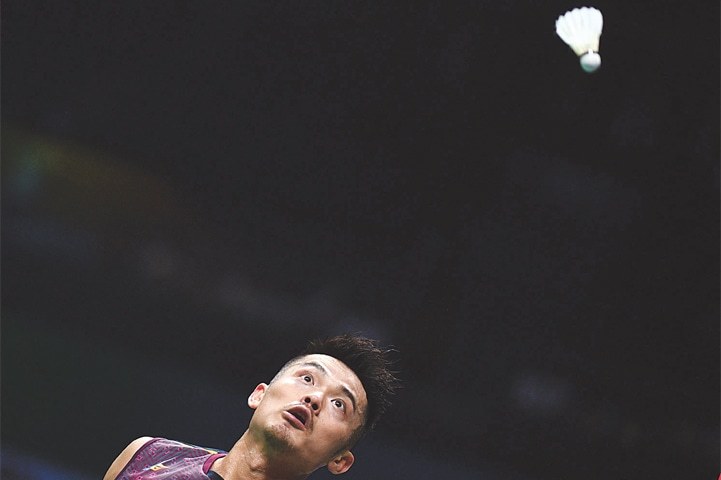 Axelsen, Lin Dan dominate worlds openers - Sport - DAWN.COM