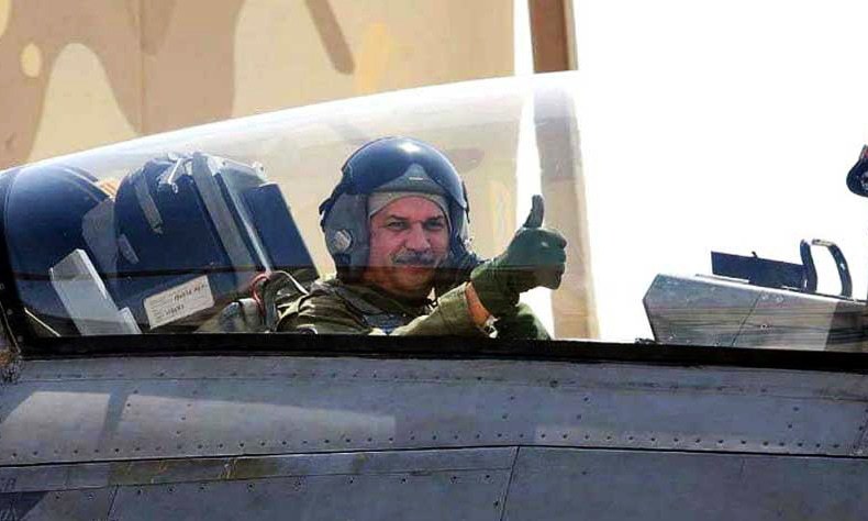 PAF chief flies exercise mission in fighter aircraft - Pakistan - DAWN.COM