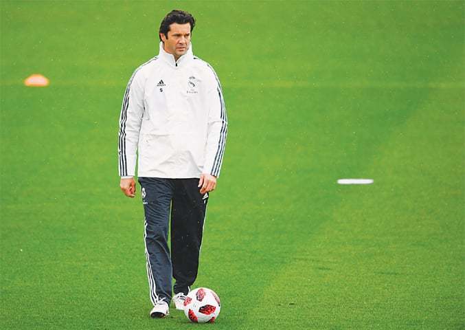 Real Madrid fire Lopetegui after Clasico drubbing - Newspaper - DAWN.COM