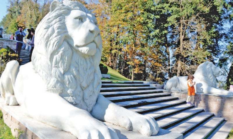 Govt House Murree becoming popular tourist spot - Newspaper - DAWN.COM