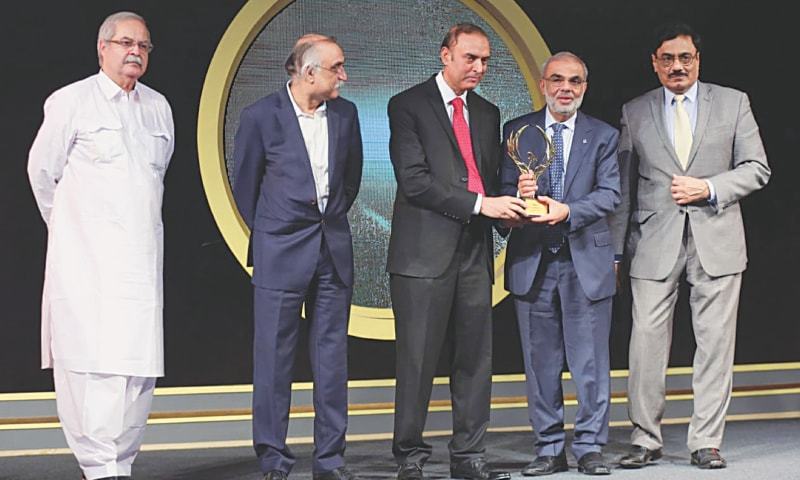 Meezan Bank gets Best Banking Award for 2018 - Business - DAWN.COM