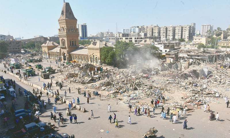 Over 1,000 shops in Karachi's Saddar demolished as anti-encroachment ...