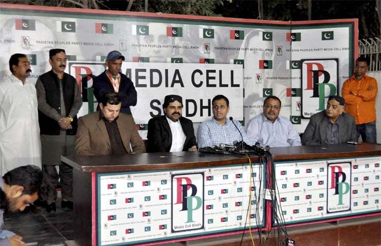 PPP, PTI trade barbs amid moves to oust Sindh govt - Pakistan - DAWN.COM