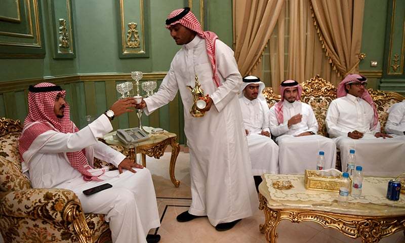 In Saudi weddings, small is the new beautiful - World - DAWN.COM