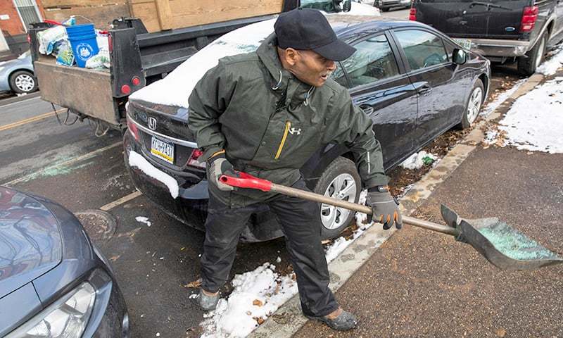US jobless benefits claims hit lowest since 1969 - Business - DAWN.COM