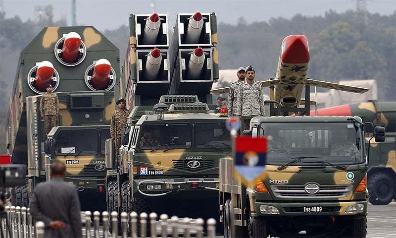 In pictures: Pakistan shows off military might at annual parade ...