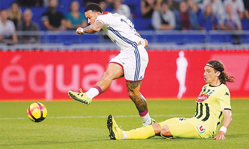 Lyon stay on track to finish third - Newspaper - DAWN.COM