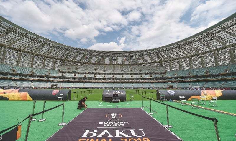 Sarri on shaky ground as Chelsea challenge Arsenal for Europa glory ...