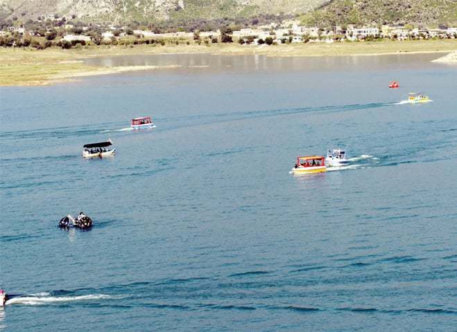 Water spots in Taxila attract crowds - Newspaper - DAWN.COM
