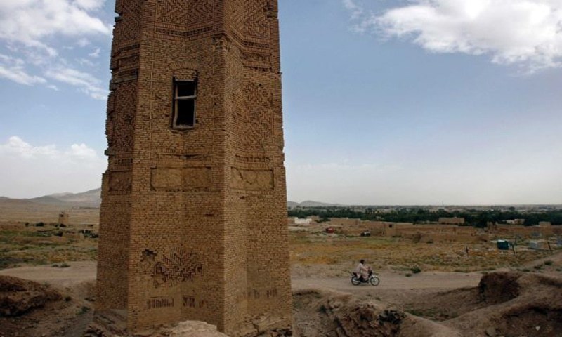 Historic tower collapses in Afghanistan - World - DAWN.COM