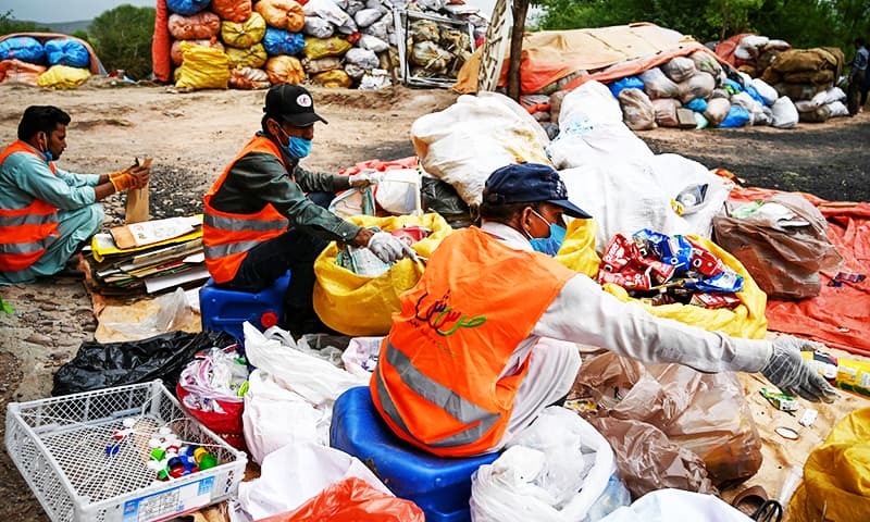 Pakistan's toxic 'love affair' with waste - Pakistan - DAWN.COM