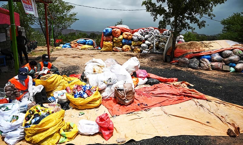 Pakistan's toxic 'love affair' with waste - Pakistan - DAWN.COM