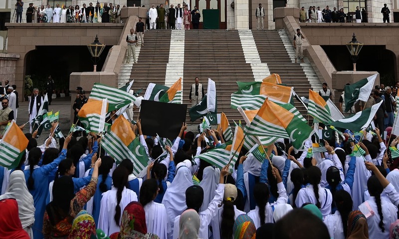 In pictures: Tens of thousands of Pakistanis come out on streets to ...