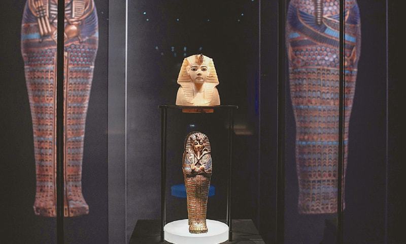 Paris Tutankhamun show sets record with 1.42m visitors - Newspaper ...