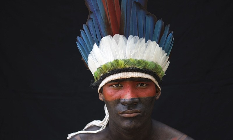 Arrows and smartphones: daily life of Amazon Tembe tribe - World - DAWN.COM