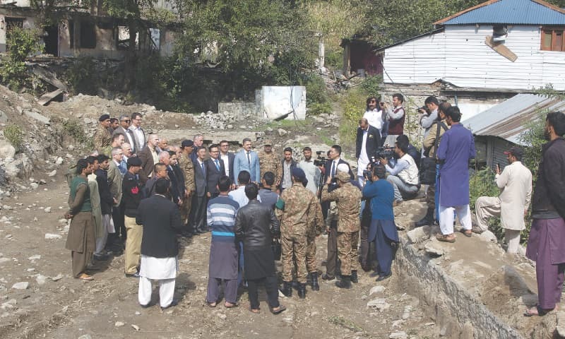 23 diplomats visit LoC areas affected by Indian shelling - Newspaper ...