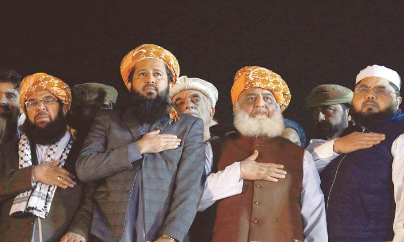 JUI-F to swing into action under ‘plan-B’ today - Newspaper - DAWN.COM