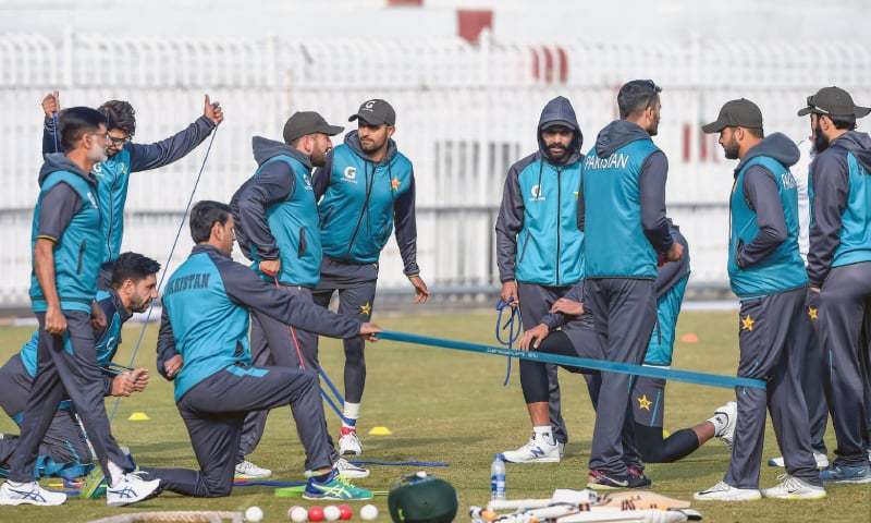 After a decade, Pakistan get set to play Test cricket on home soil ...