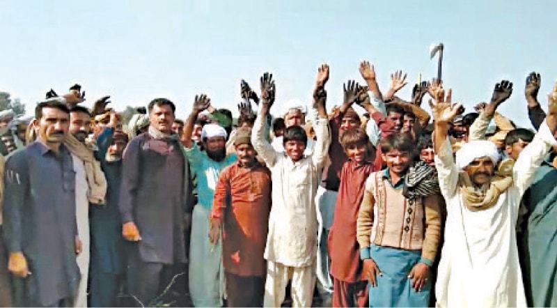 Protest against Mepco after sugarcane field damaged by fire - Newspaper ...