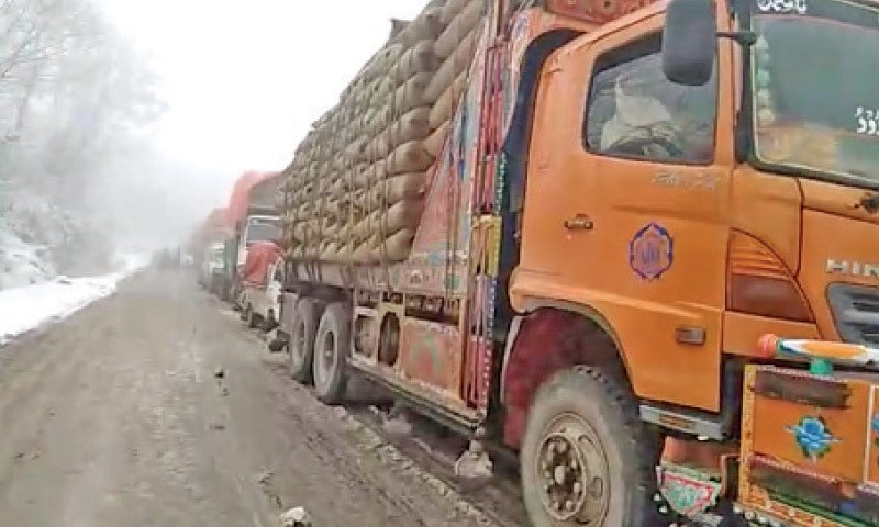 Biting cold in Swat, Hazara and other areas after snowfall - Newspaper ...