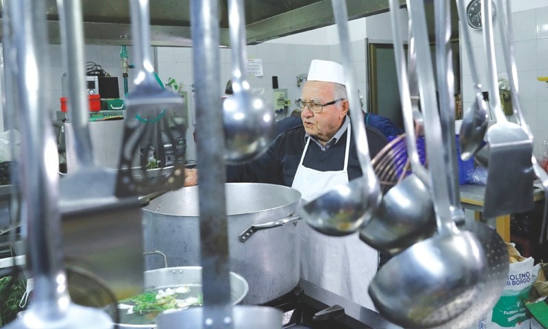90-year-old ‘chef of the poor’ cooks for Rome’s homeless - Newspaper ...