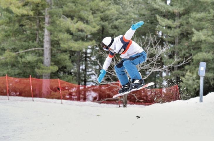 Pakistani players win snowboarding championship - Newspaper - DAWN.COM
